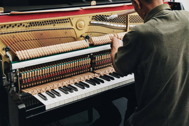 How Does A Piano Work To Create Sound? - OKTAV